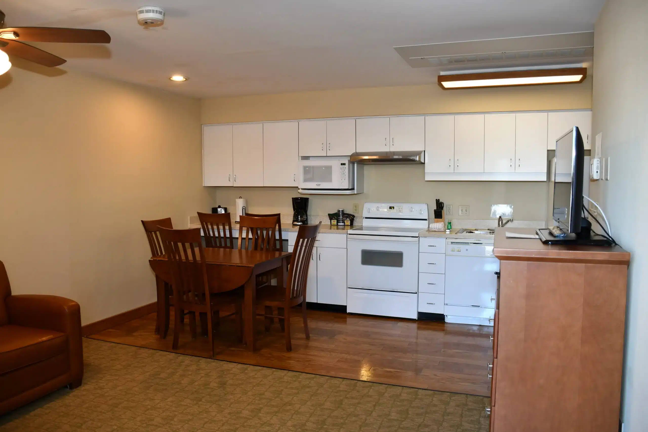 Whiteman Inn | Whiteman